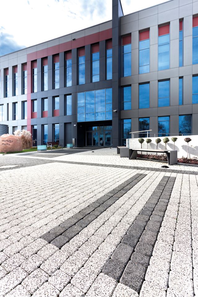 Ponadczasowe kostki Nostalit | Betard